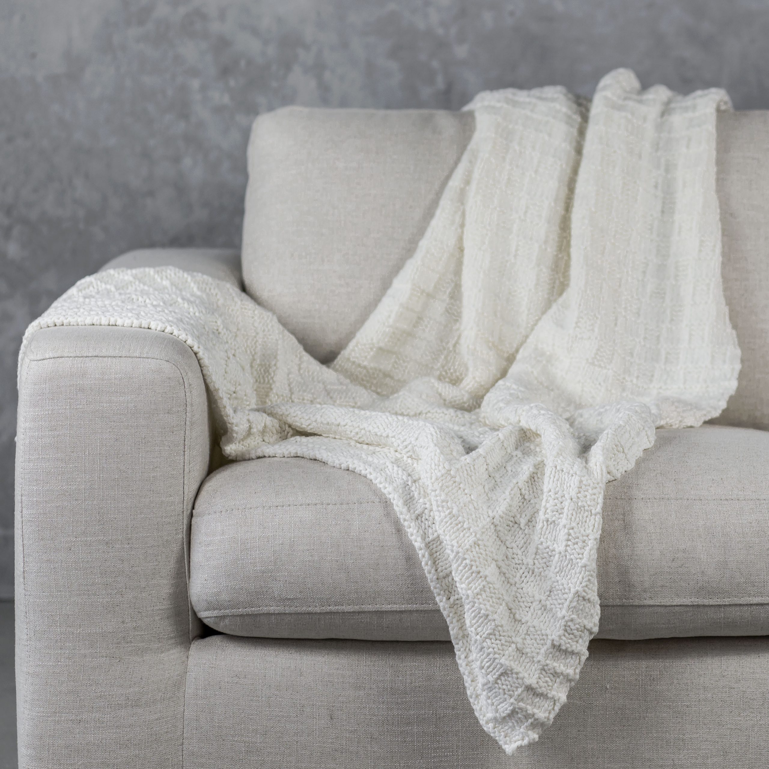 Basket Ivory Throw | ScanDesigns Furniture