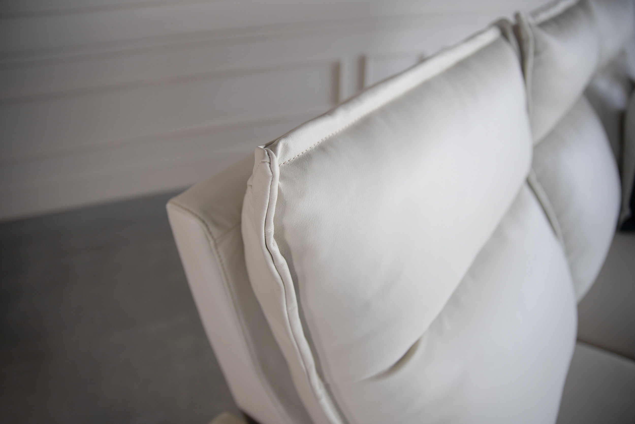 Rose Leather Sofa | ScanDesigns Furniture