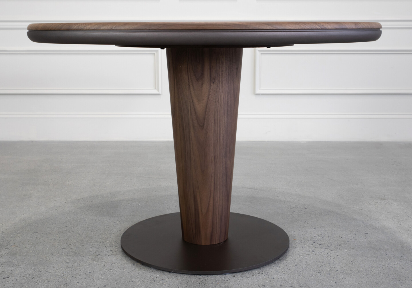 Burke Round Dining Table | ScanDesigns